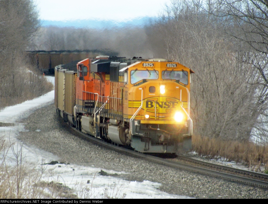BNSF 8925, CP's River Sub.